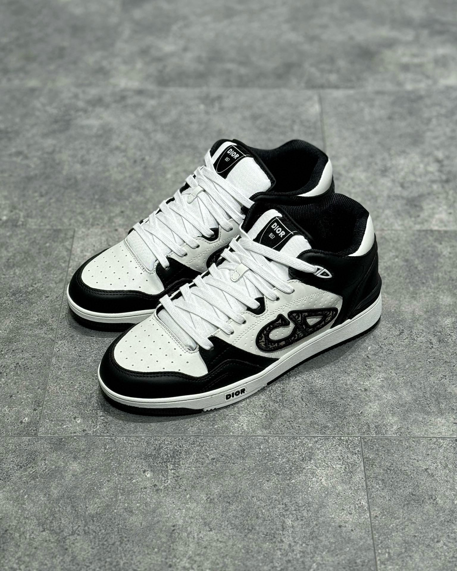 Dior shoes – SUPSTAGE