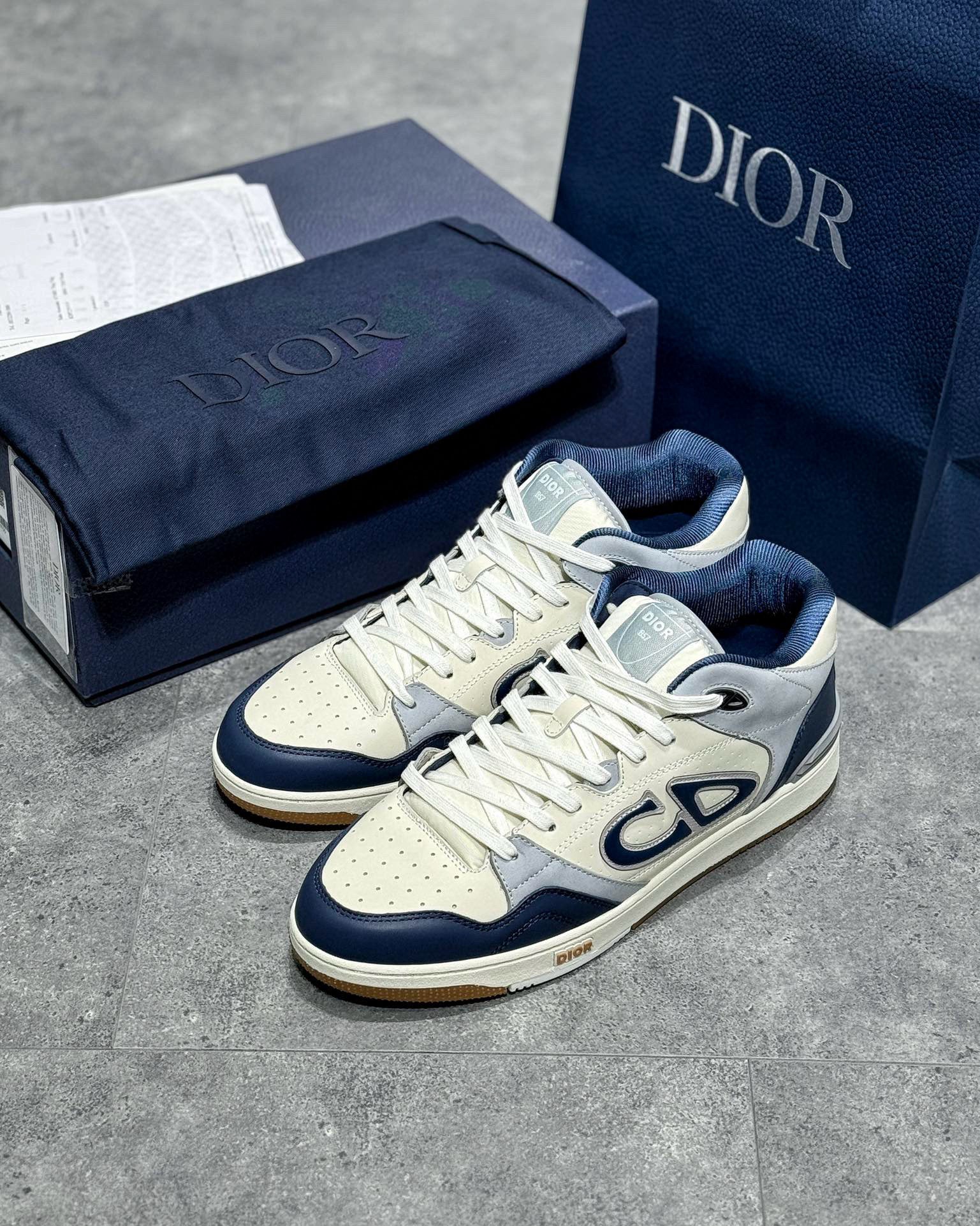 Dior shoes – SUPSTAGE