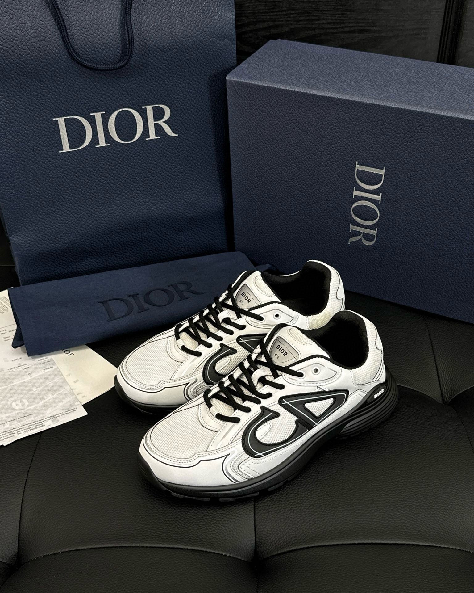 Dior SNEAKER – SUPSTAGE